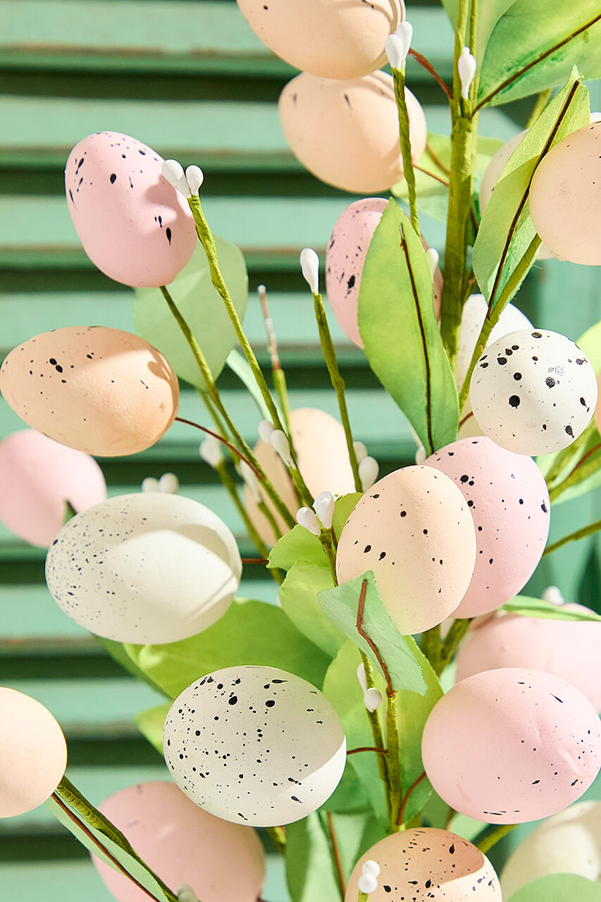 21" Multi-color Egg Easter Tree - Decorator's Warehouse