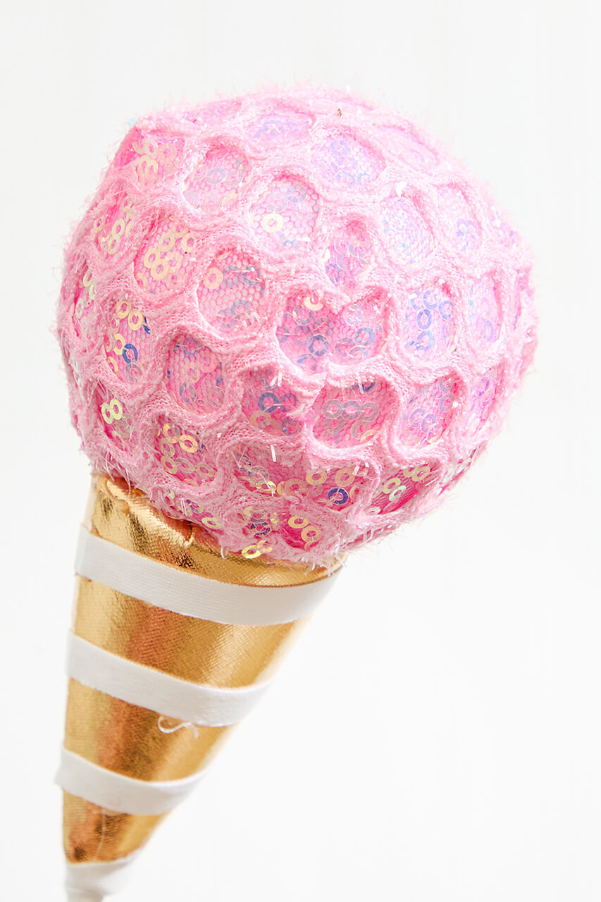 24" Mesh Ice Cream Spray - Decorator's Warehouse