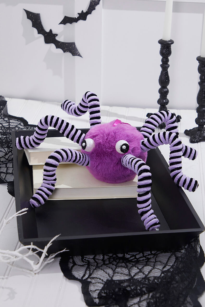 15” Faux Fur Purple Spider - Decorator's Warehouse