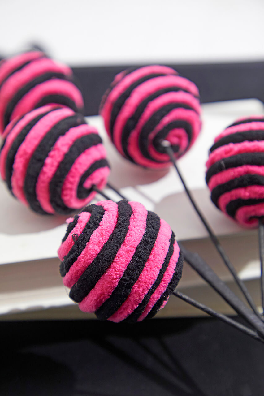 16” Pink & Black Twirl Ball Pick - Decorator's Warehouse