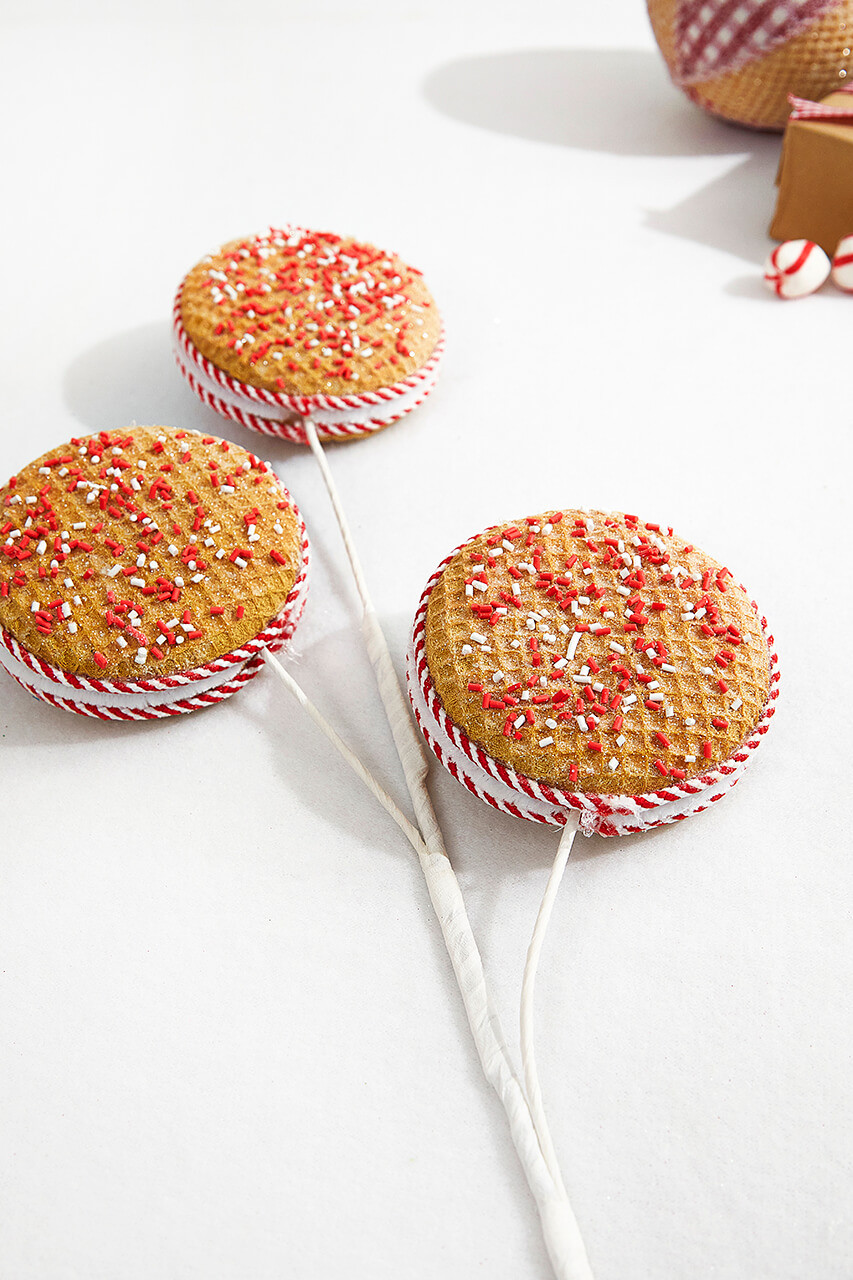28” Red and White Peppermint Stripe Macaron Waffle Spray - Decorator's ...