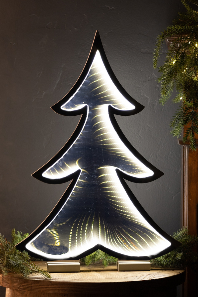 46" Tree Infinity Light