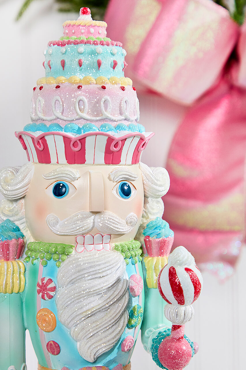 22" Sweet Shoppe Nutcracker - Santa's Sweet Shoppe Christmas Collection ...
