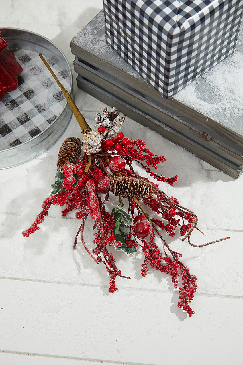 20" Iced Berry Cone Spray - Decorator's Warehouse