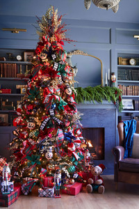 Fully Decorated Christmas Trees | Decorator's Warehouse
