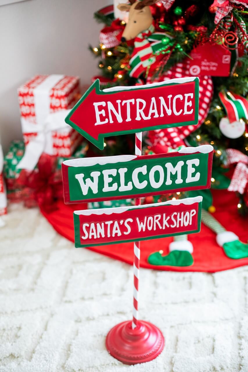 36” Metal “Santa’s Workshop” Welcome Sign - Decorator's Warehouse