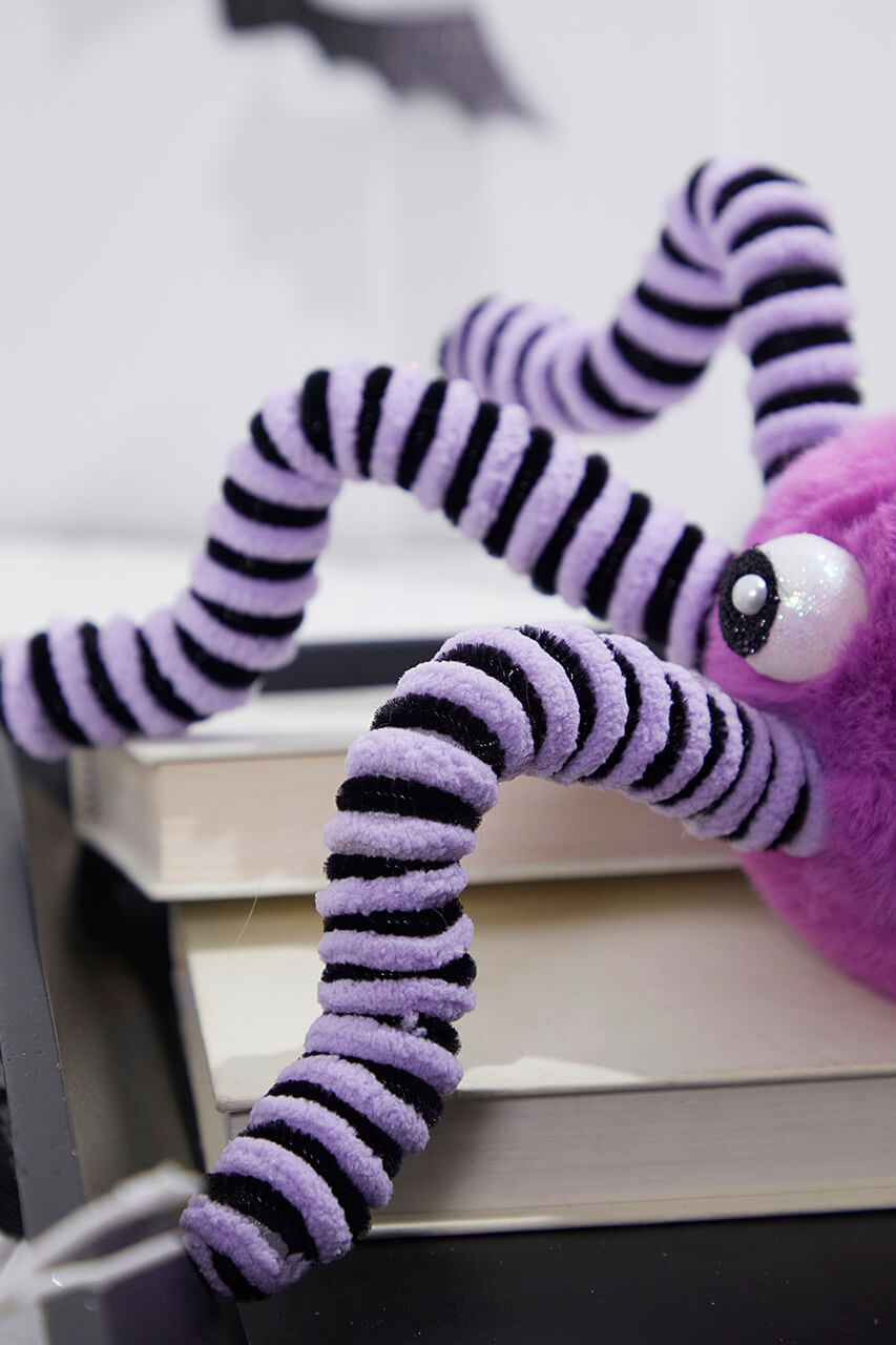 15” Faux Fur Purple Spider - Decorator's Warehouse