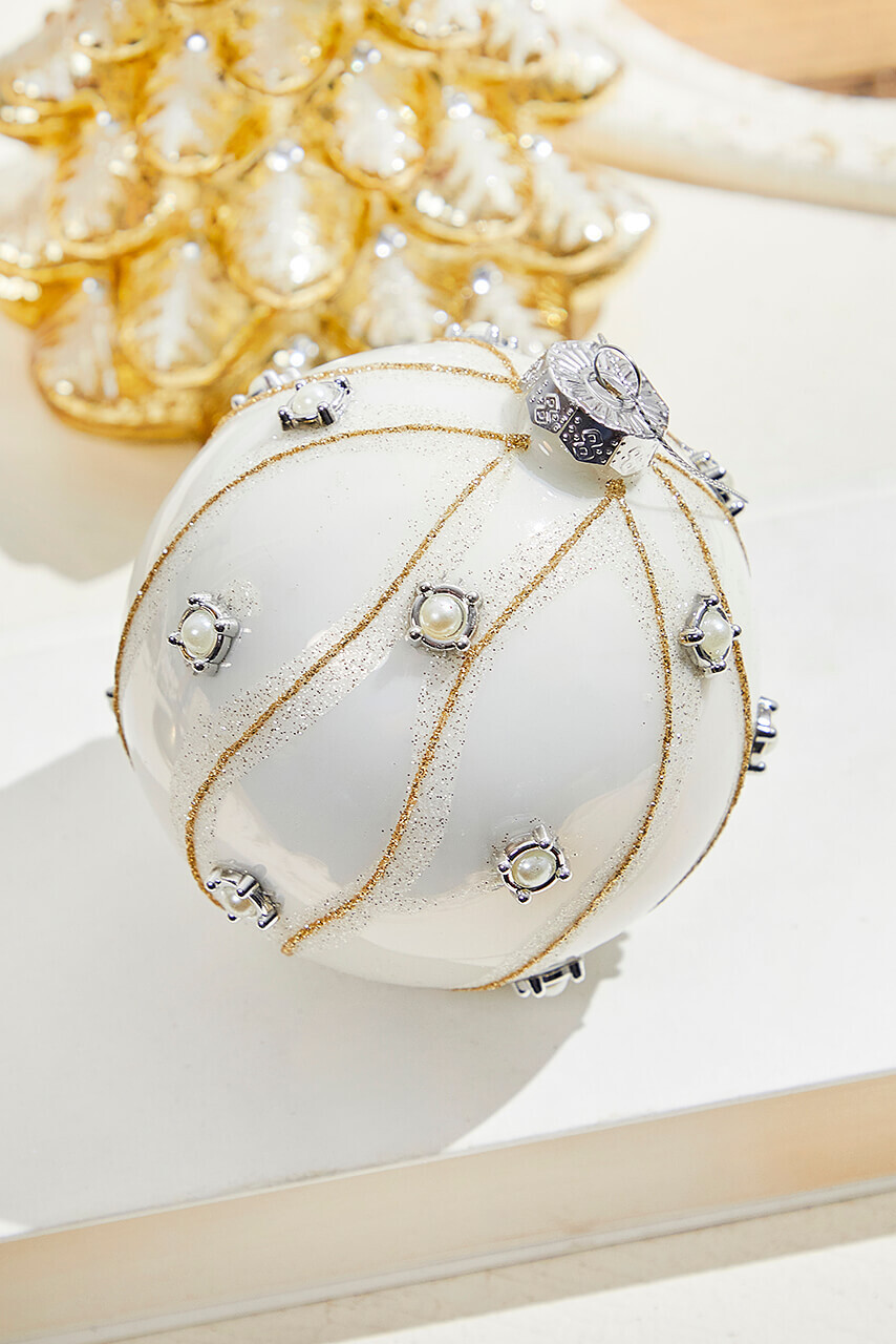 Christmas Ornaments | Decorator's Warehouse