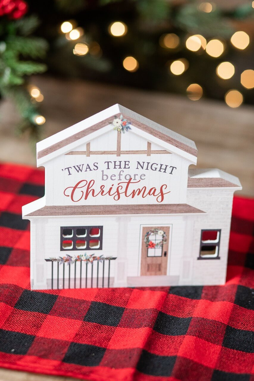 24” Wood Manger House With Star - Decorator's Warehouse