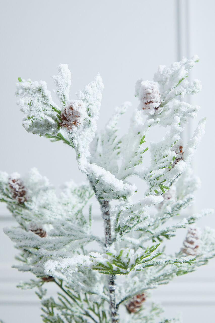 24” Snow Cedar Spray - Cardinal Christmas Sprays - Rustic Christmas Sprays