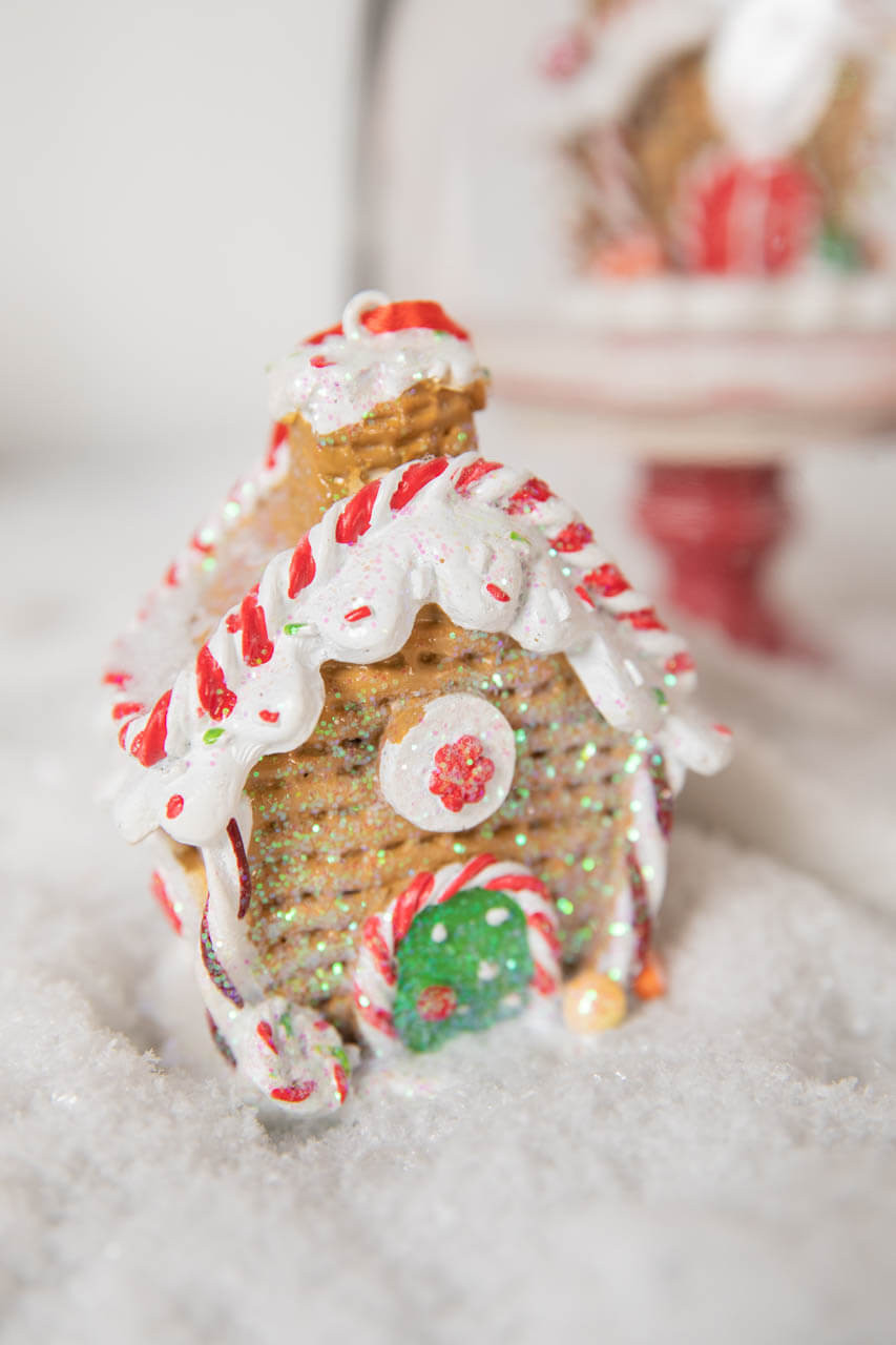 3.5” Resin Gingerbread House Ornament - Decorator's Warehouse