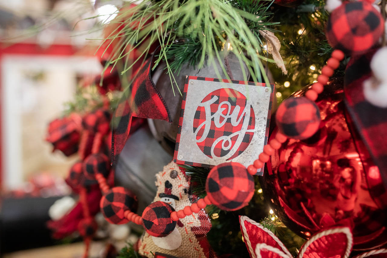 48+ Inspirations and Christmas Tree Themes to Love! - Decorator's Warehouse