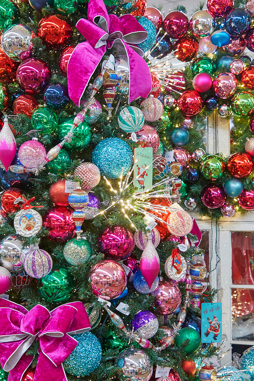 Using Shatterproof Ornaments in Your Whimsical Christmas Tree and ...