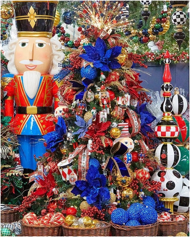 Must-Have Christmas Sale Items to Source in the Off-Season - Decorator ...