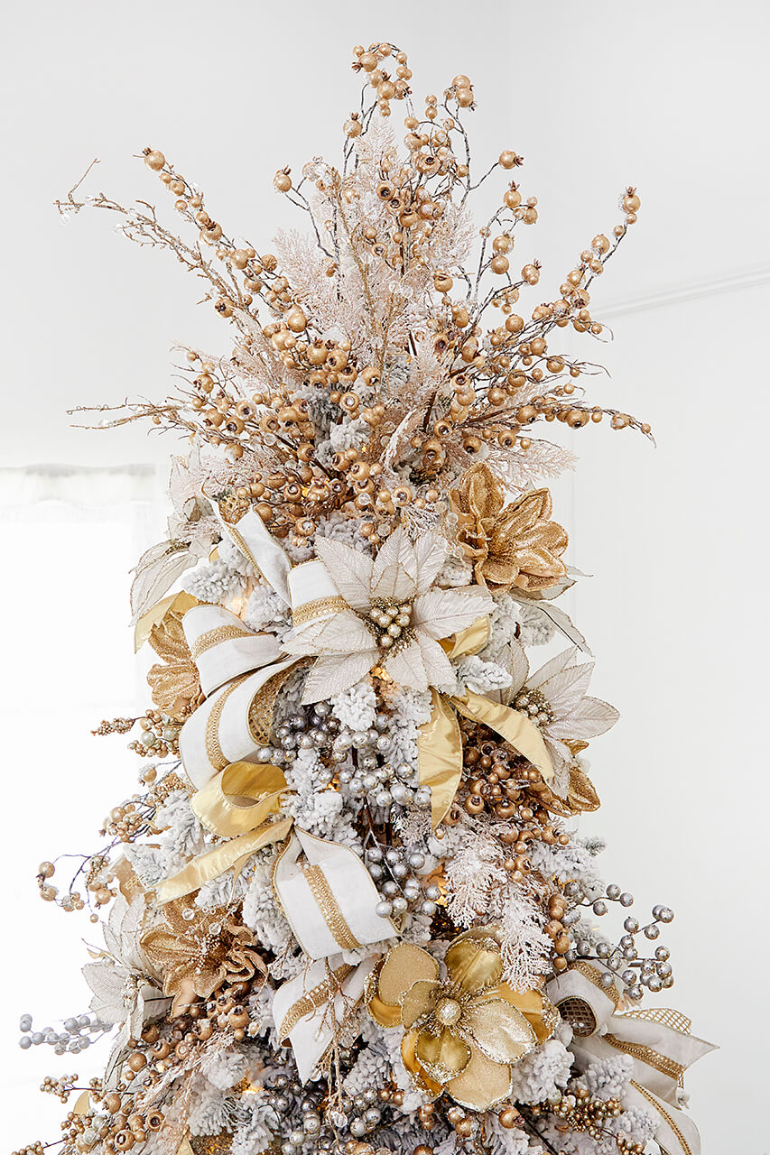 Ideas for Your Christmas Tree Topper With Christmas Sprays - Decorator ...