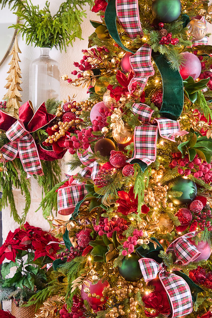 How To Capture a Ralph Lauren Christmas Aesthetic - Decorator's Warehouse
