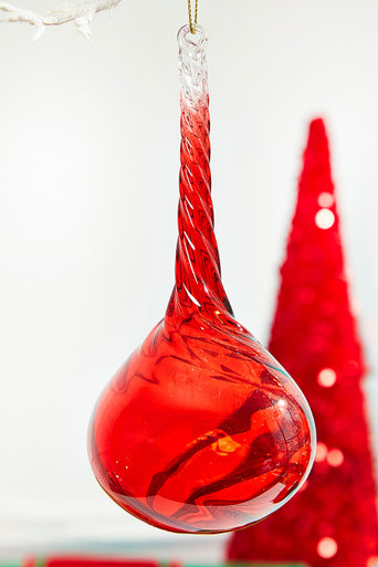 7" Red Drop Glass Ornament - Decorator's Warehouse