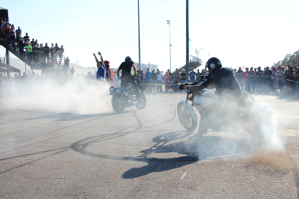 The Horse Backstreet Choppers Smoke Out Rally 2016 - Deadbeat Customs