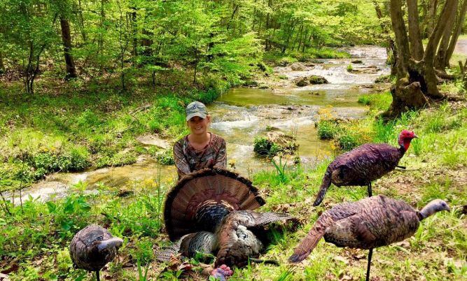 TURKEY HUNTING TIPS – FOR WOMEN BY WOMEN - Montana Decoy