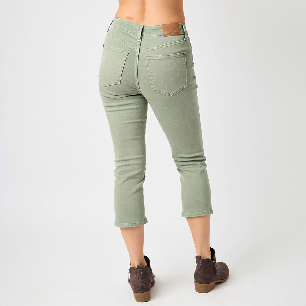 Women's Judy Blue Mid-Rise Garment Dyed Capri Pants | Eagle Eye Outfitters