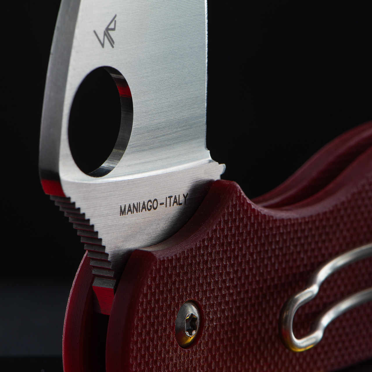 Spyderco Squeak Heinnie® Knife | UK Legal Carry | Heinnie Haynes