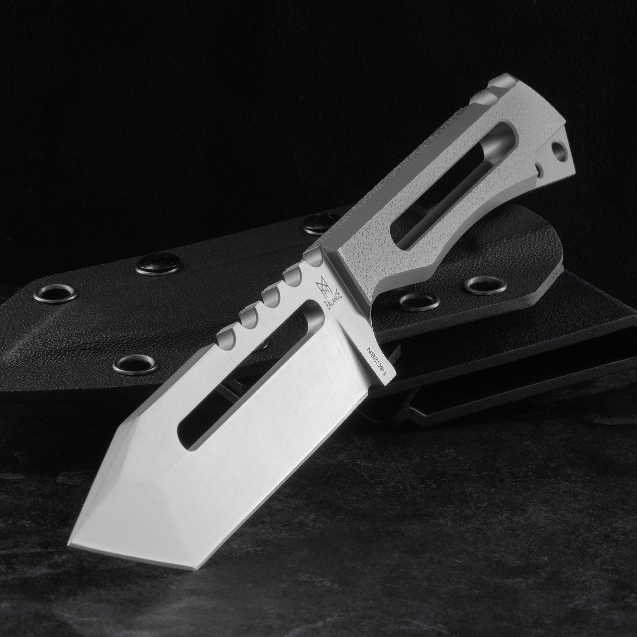 MM Hodur Tanto Balance Line | Fixed Blade