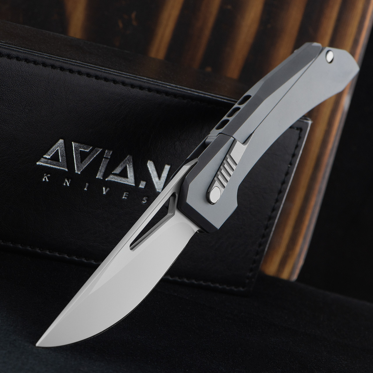 Avian Knives Atlas V2.5 | tool-free, and rapid disassembly