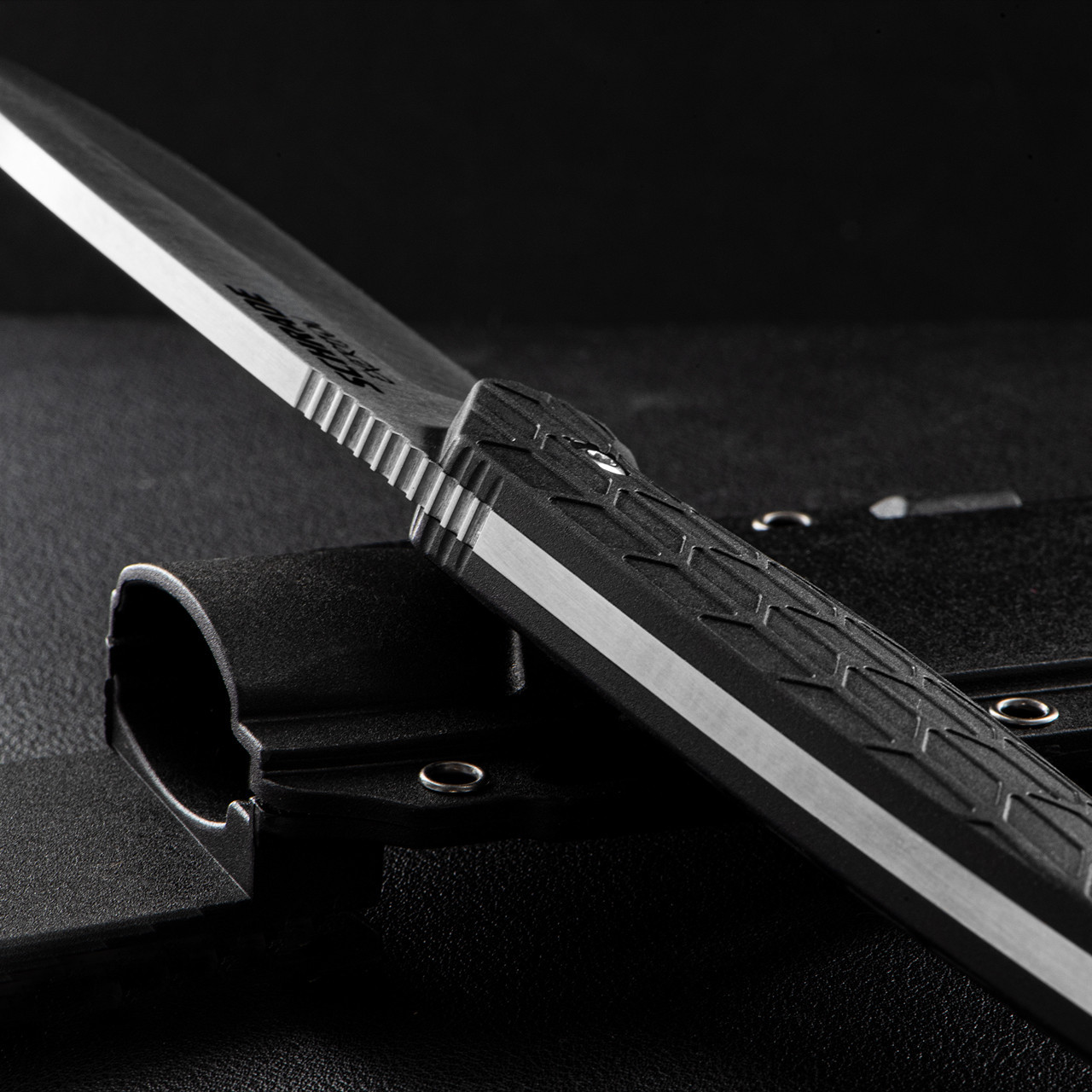 Schrade Exertion Fixed Blade