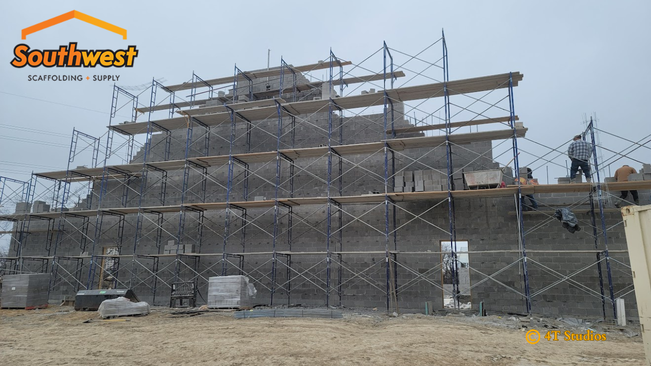 Traditional Walk-Through Scaffold Frames: Simple, Strong, and Still One ...