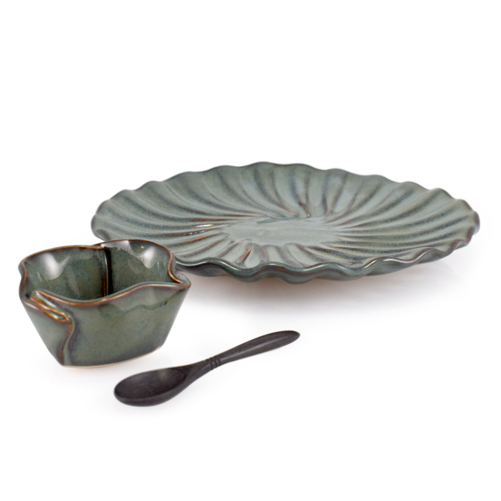 Hilborn Pottery Organic Ripple Serving Plate in Steel Blue