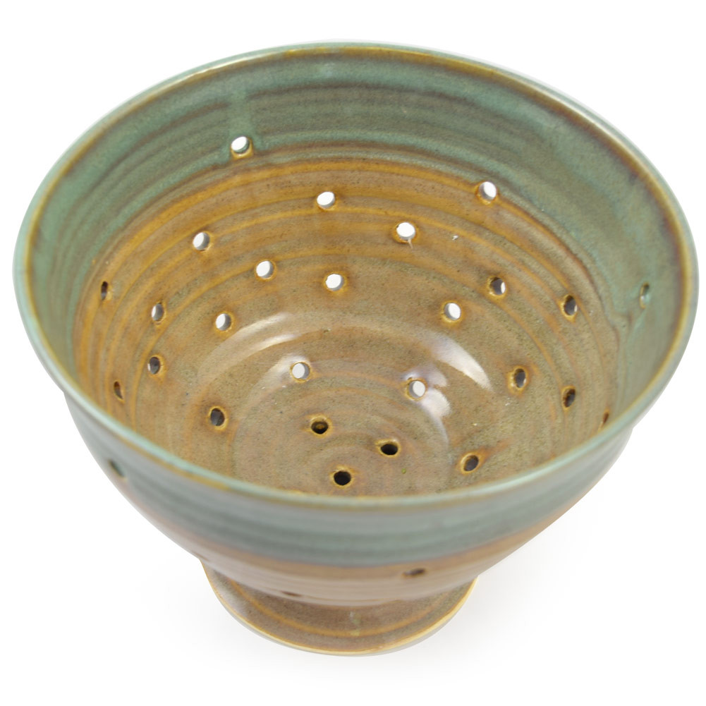 Stoneware Pottery Kitchen Colander in Sea Oats Glaze