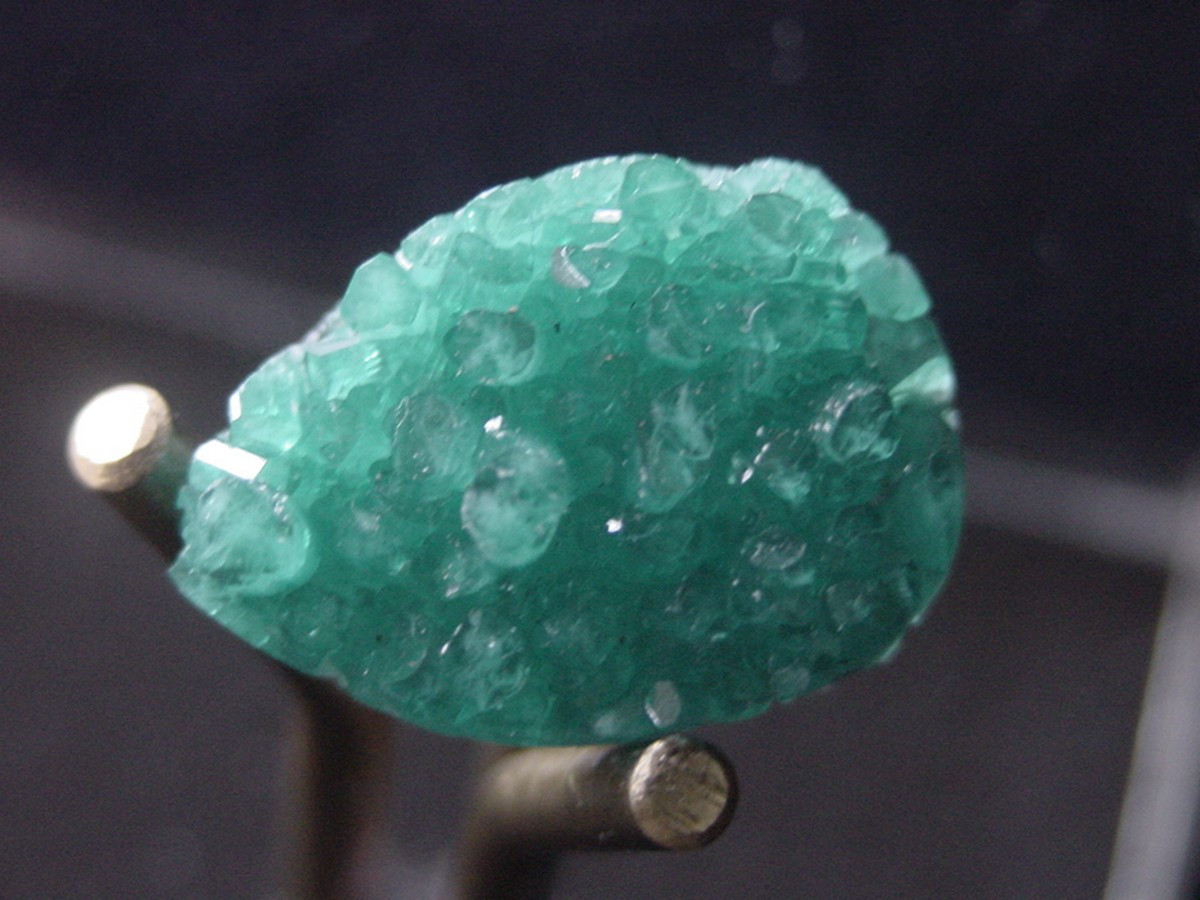 Emerald Crystal Cluster- 15ct - RARE CHATHAM EMERALD! - StarStuff.Rocks