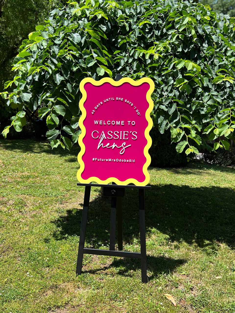 Welcome Guests in Style with Wave Wedding Welcome Sign | Little Dance