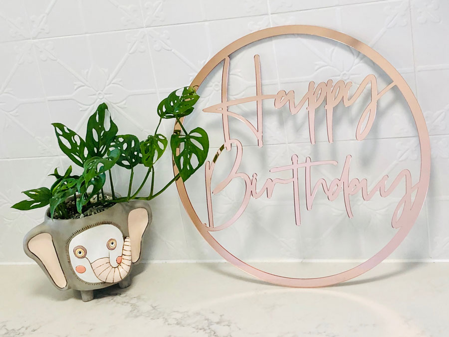 Happy Birthday Sign, Wall Hanging. Event photography backdrop.